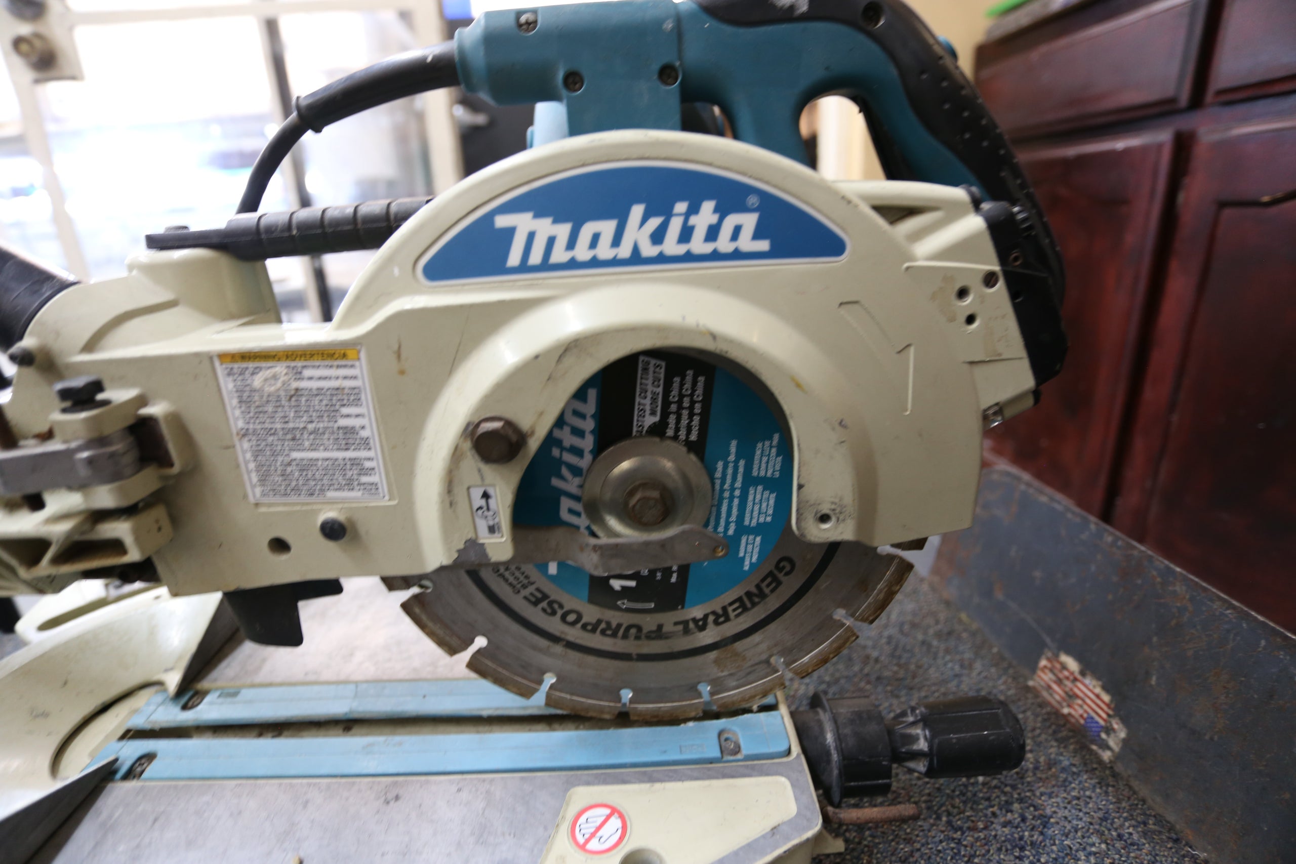 Makita ls1013fl store